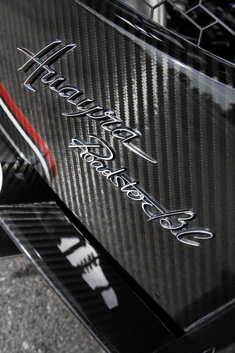 Pagani Huayra Roadster BC test | CarsCollection.com